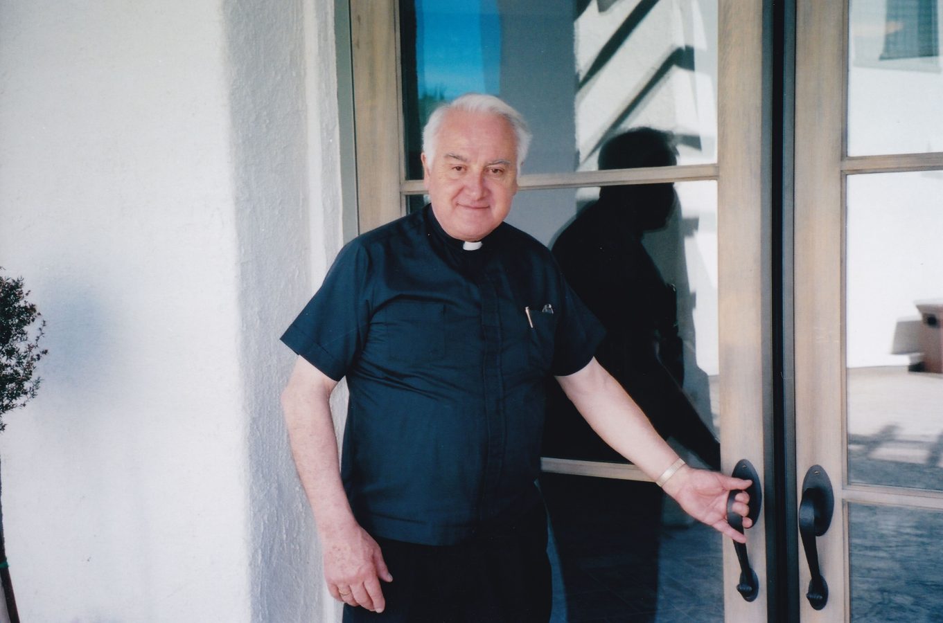 Parishioners, friends and family mourn the loss of Msgr. John Foley ...