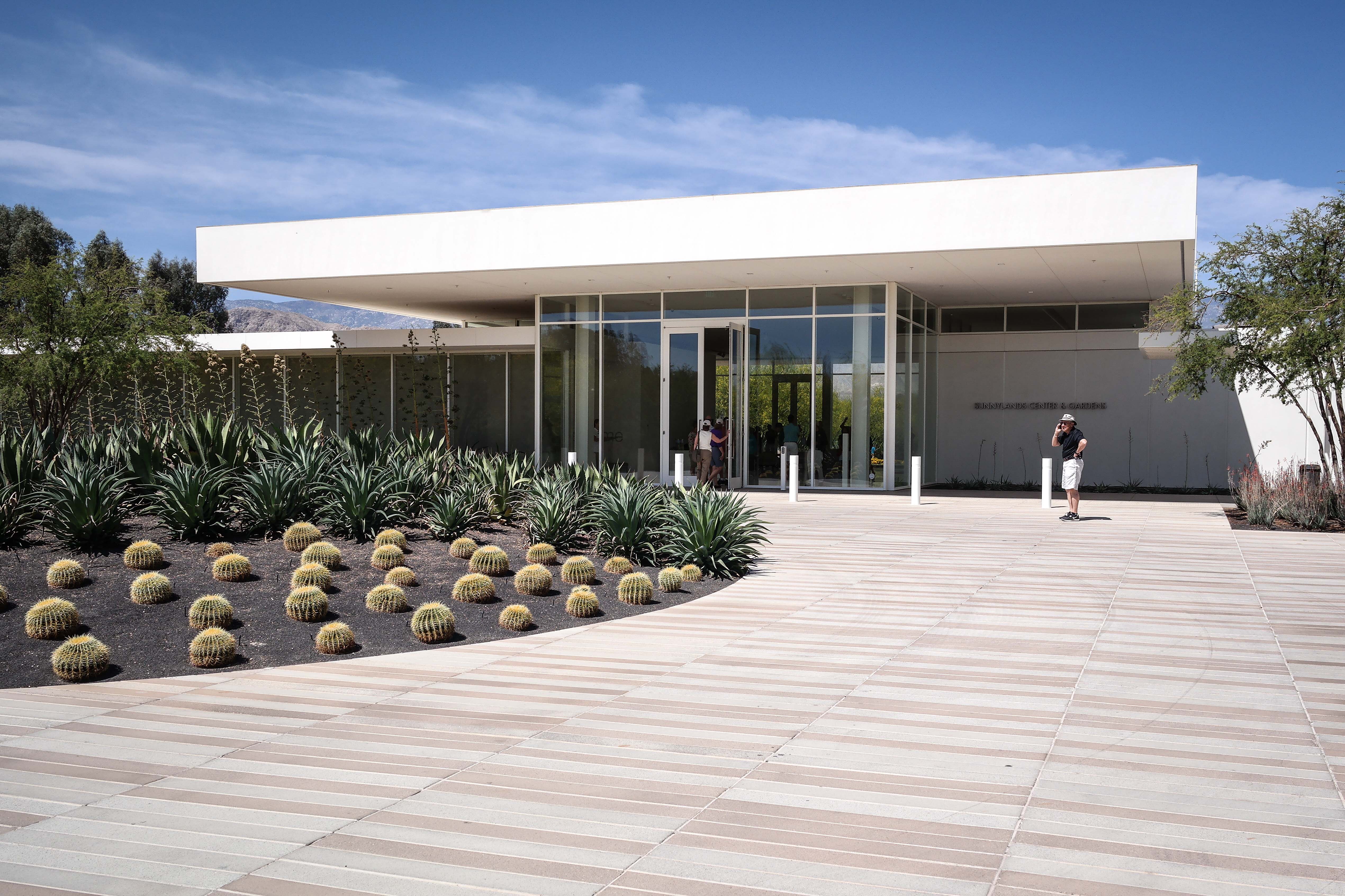Annenberg House Tour Sunnylands, California: The Modern Home That Has