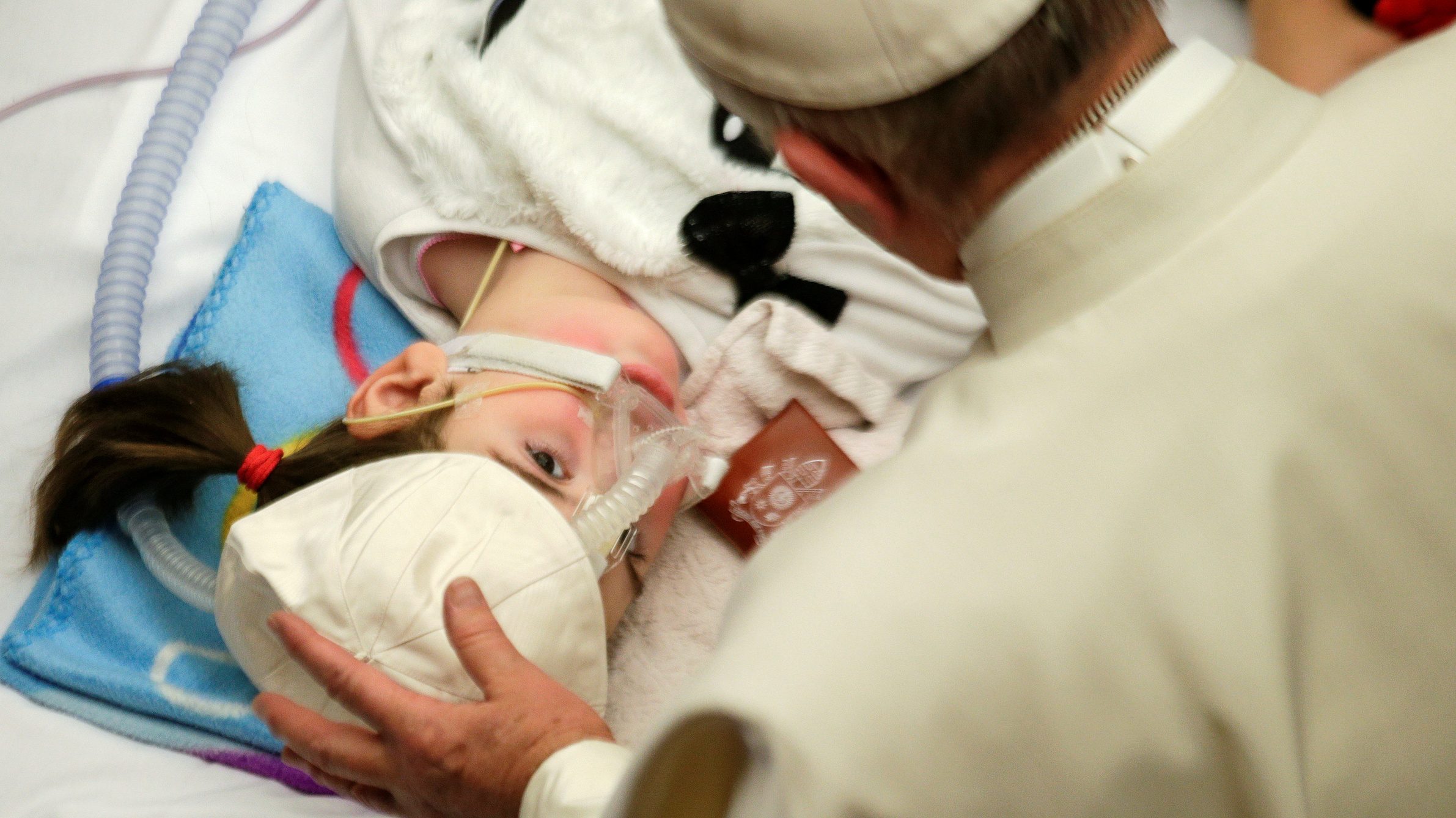 Pope to health workers: Uphold 'the truest human right, the right to life'