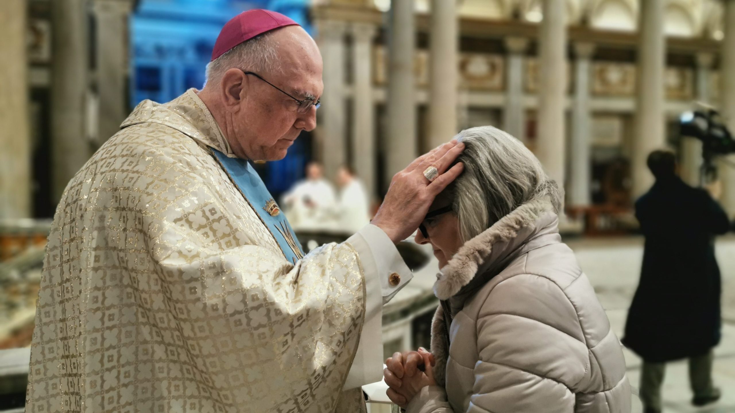 In secularized culture, bishops must give bold witness, archbishop says