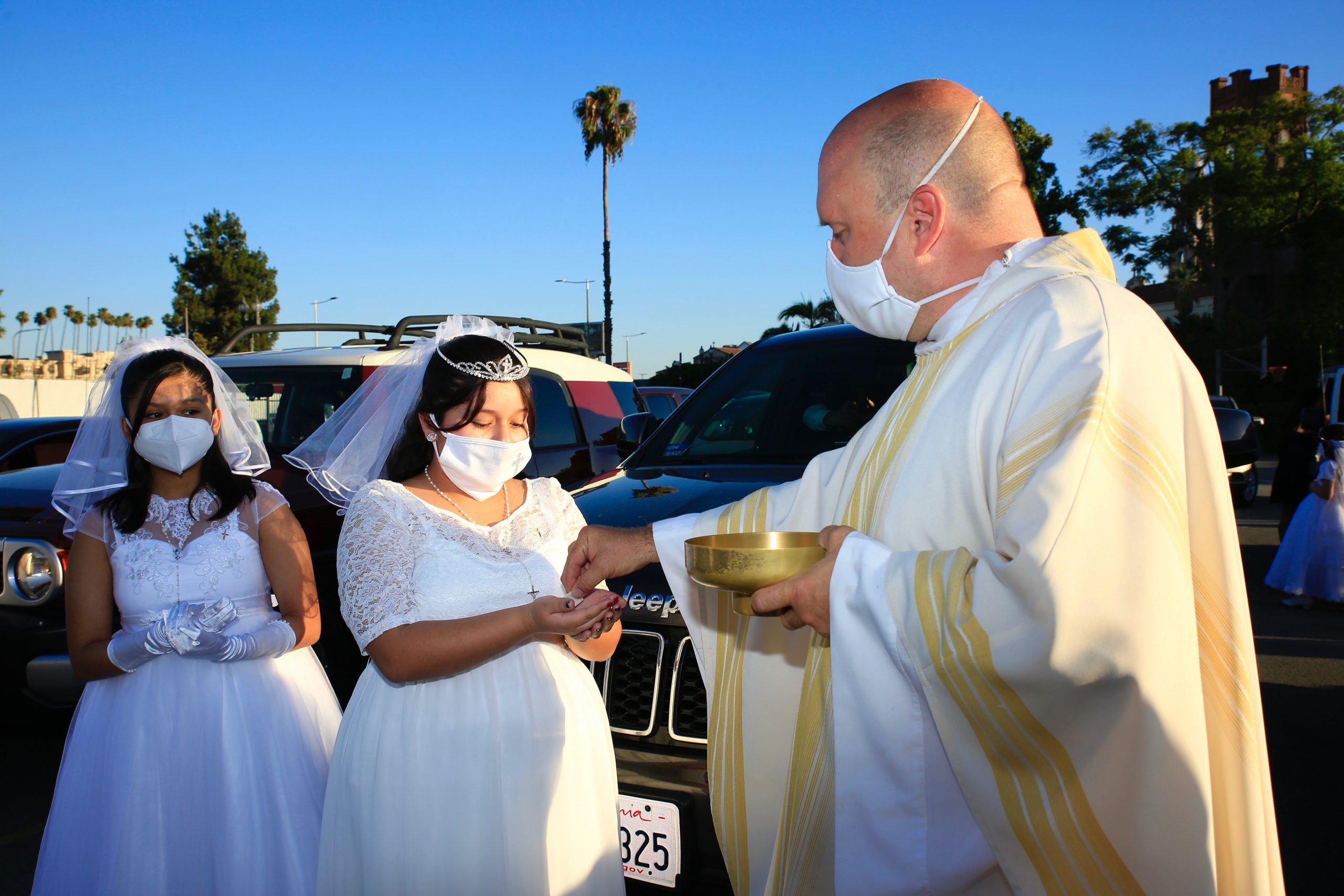 How LA parishes are taking the sacraments outdoors this summer