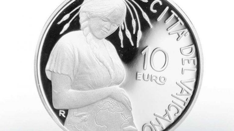 New Vatican coin depicts 'mother carrying the earth in her womb'