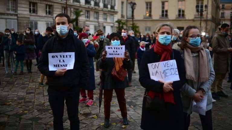 'We want Mass': Catholics in France protest ban on public worship