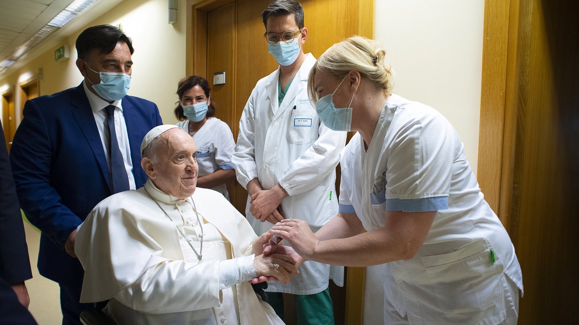 Pope says nurse saved his life, brushes off ‘hurricane’ of resignation ...