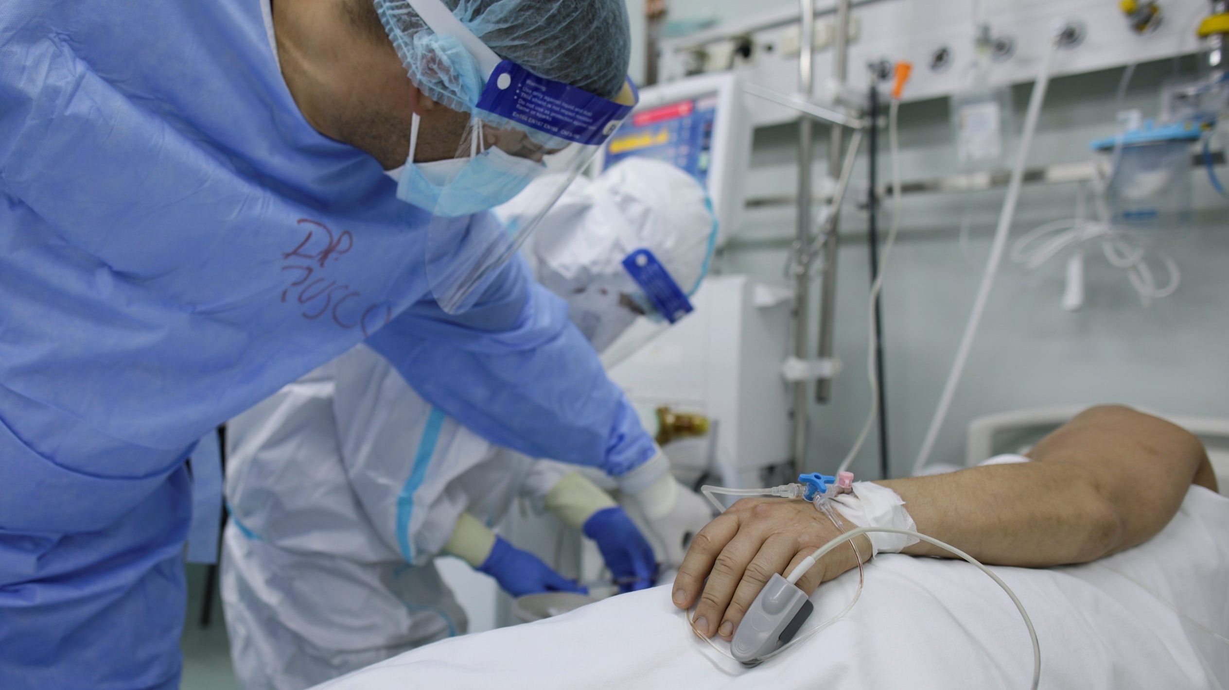 Catholic health care must always choose patients over profits, pope says