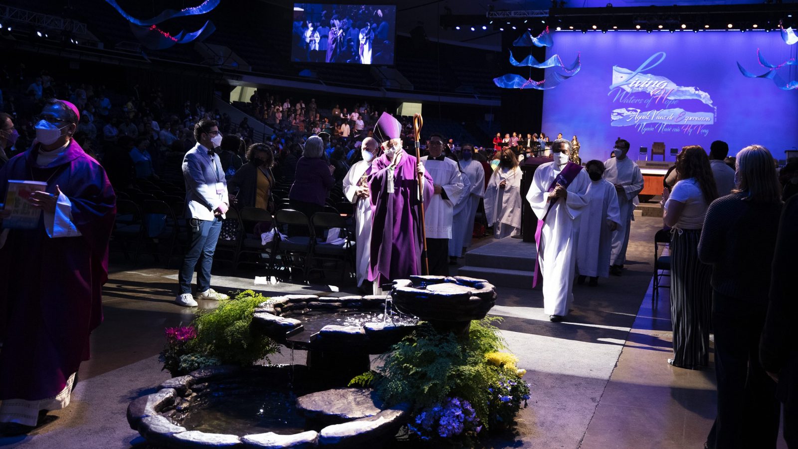 Scaled down RE Congress crowd revels in return to Anaheim | Angelus News