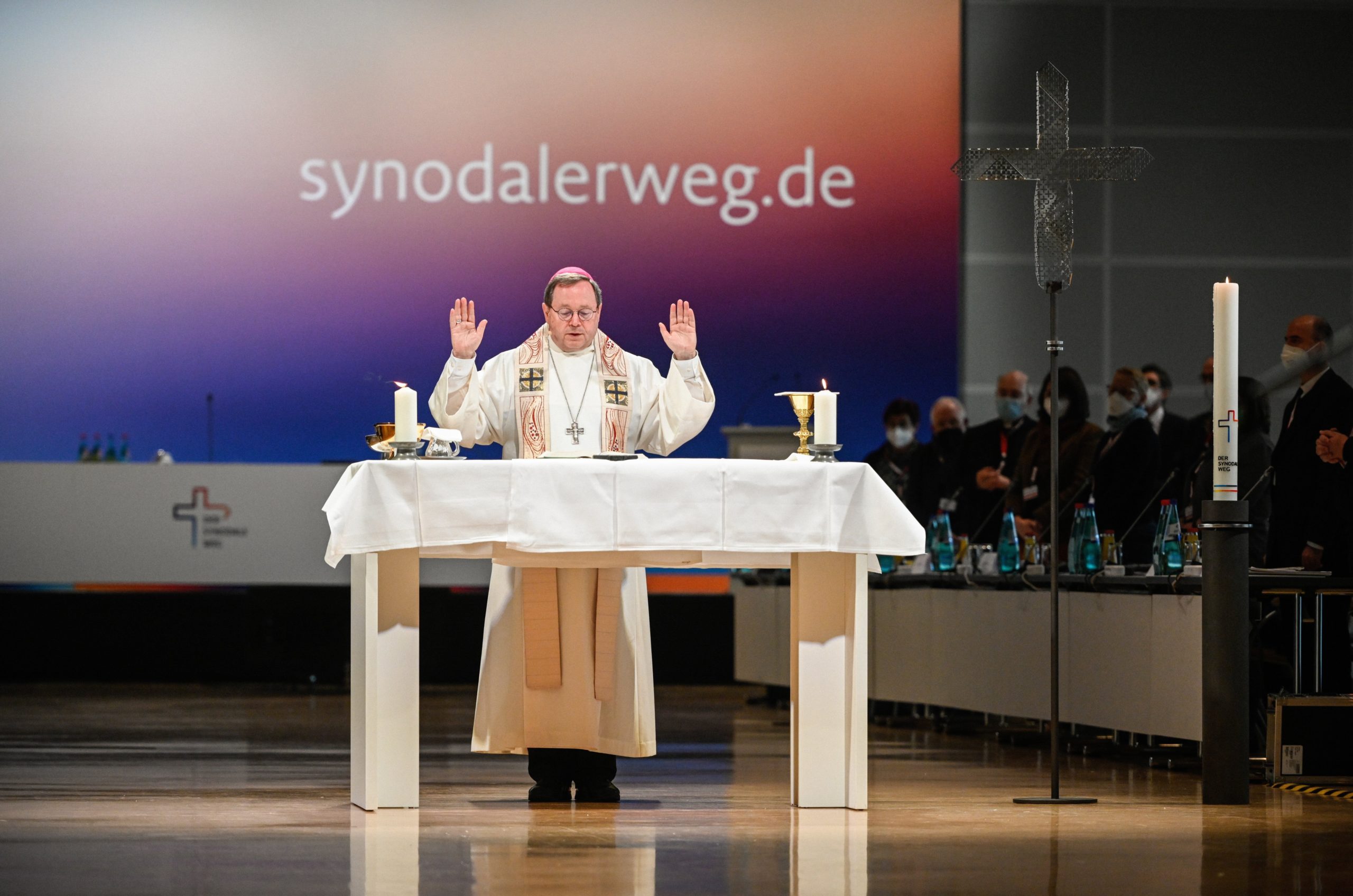 Despite criticisms, bishop believes German Catholics share path with pope