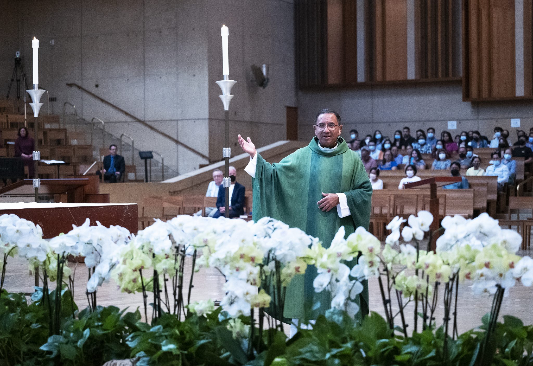 Two LA priests get warm sendoffs as Cathedral changes pastors