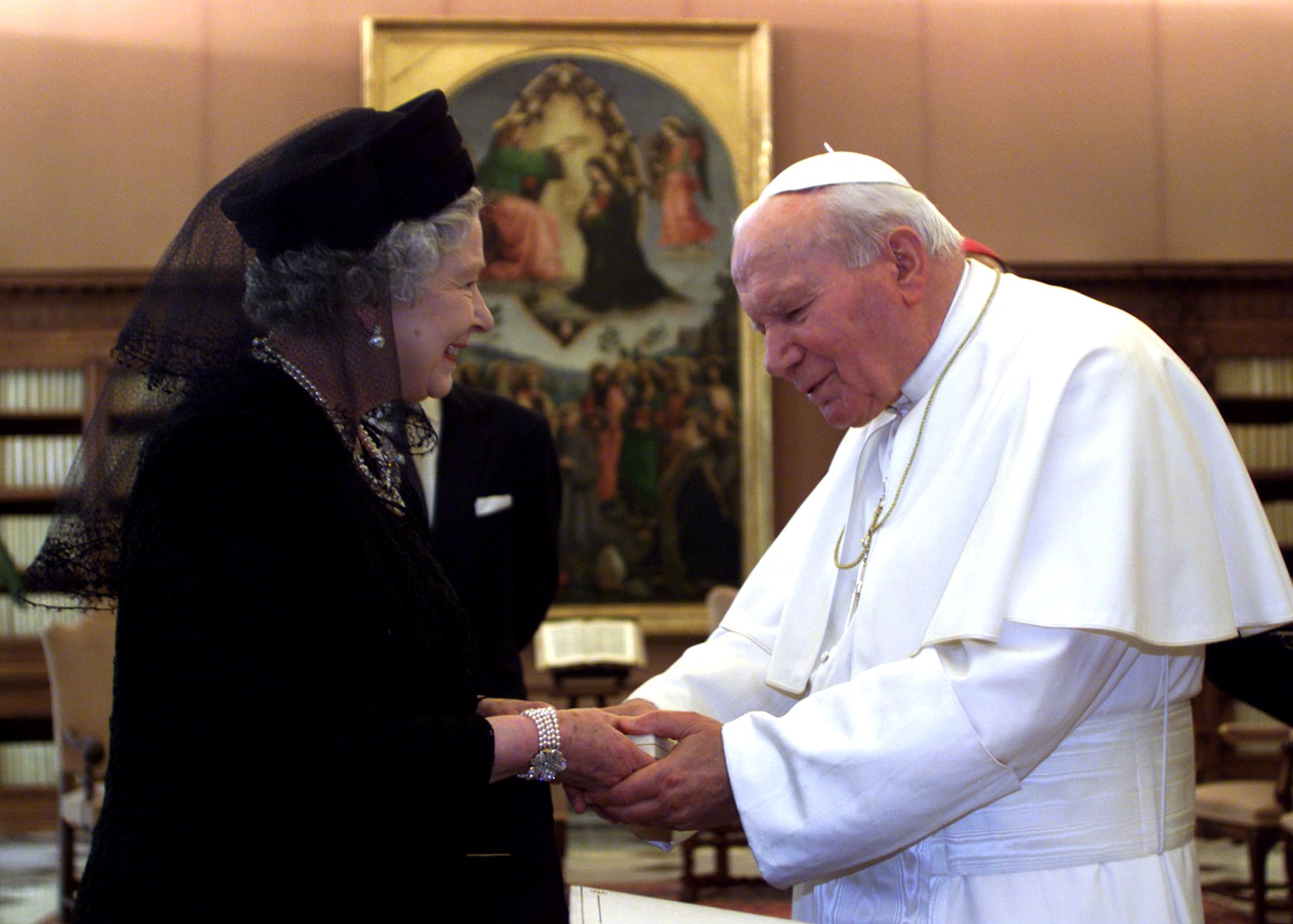 British Catholics, Pope Francis pay tribute to Queen Elizabeth II