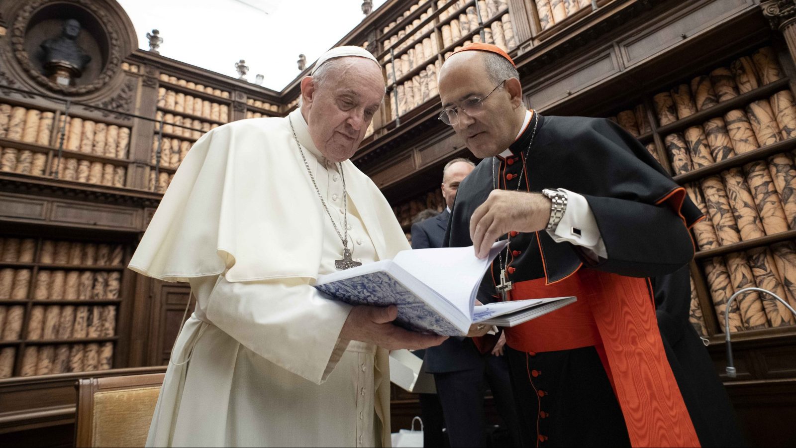 For Vatican's new culture czar, beware of popes bearing gifts | Angelus ...