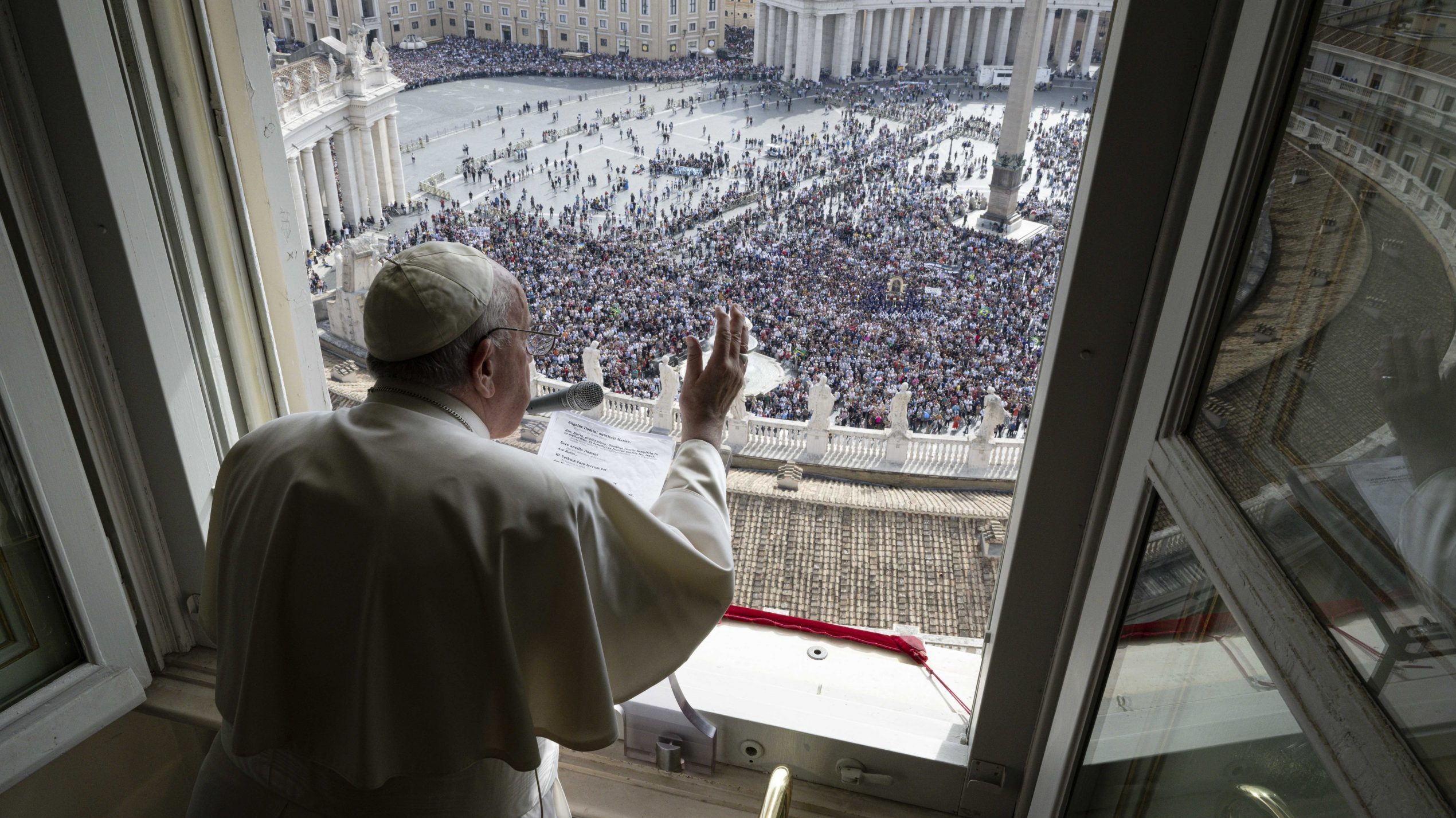Thinking you are holier than others is form of self-worship, pope says