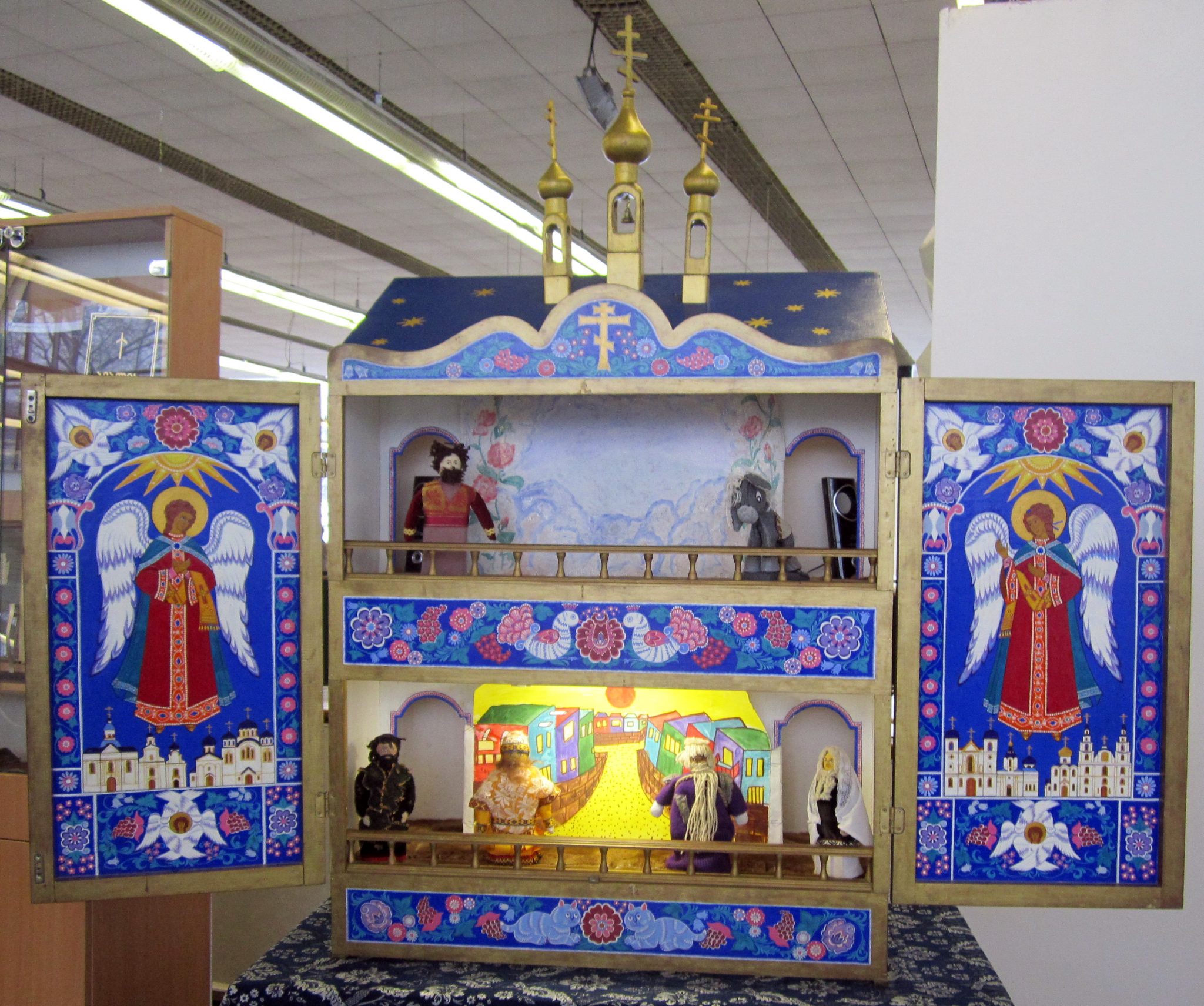 Finding hope amid war in Ukraine’s Christmas art