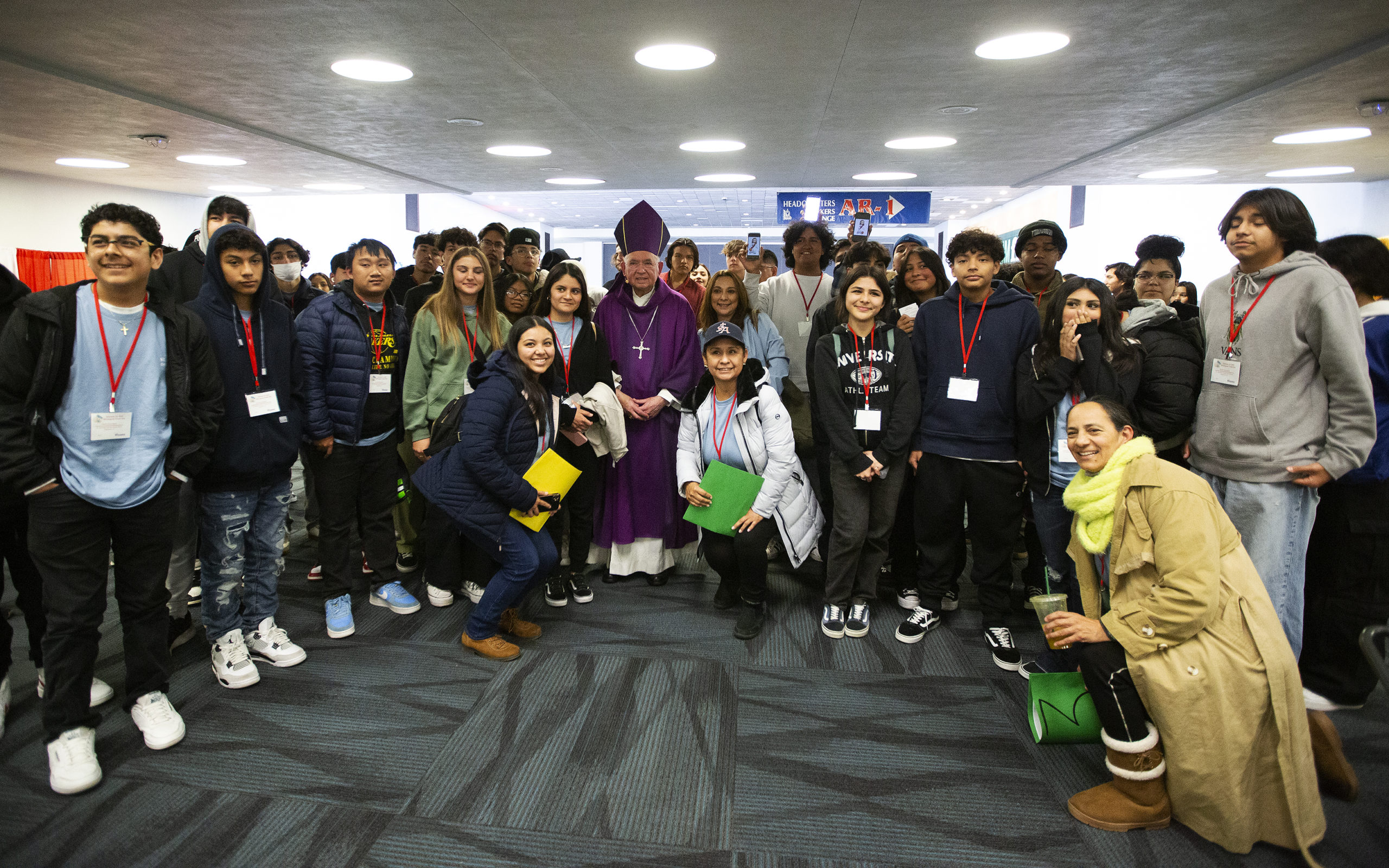 Speakers, liturgies bring grieving LA Congress crowd to their feet