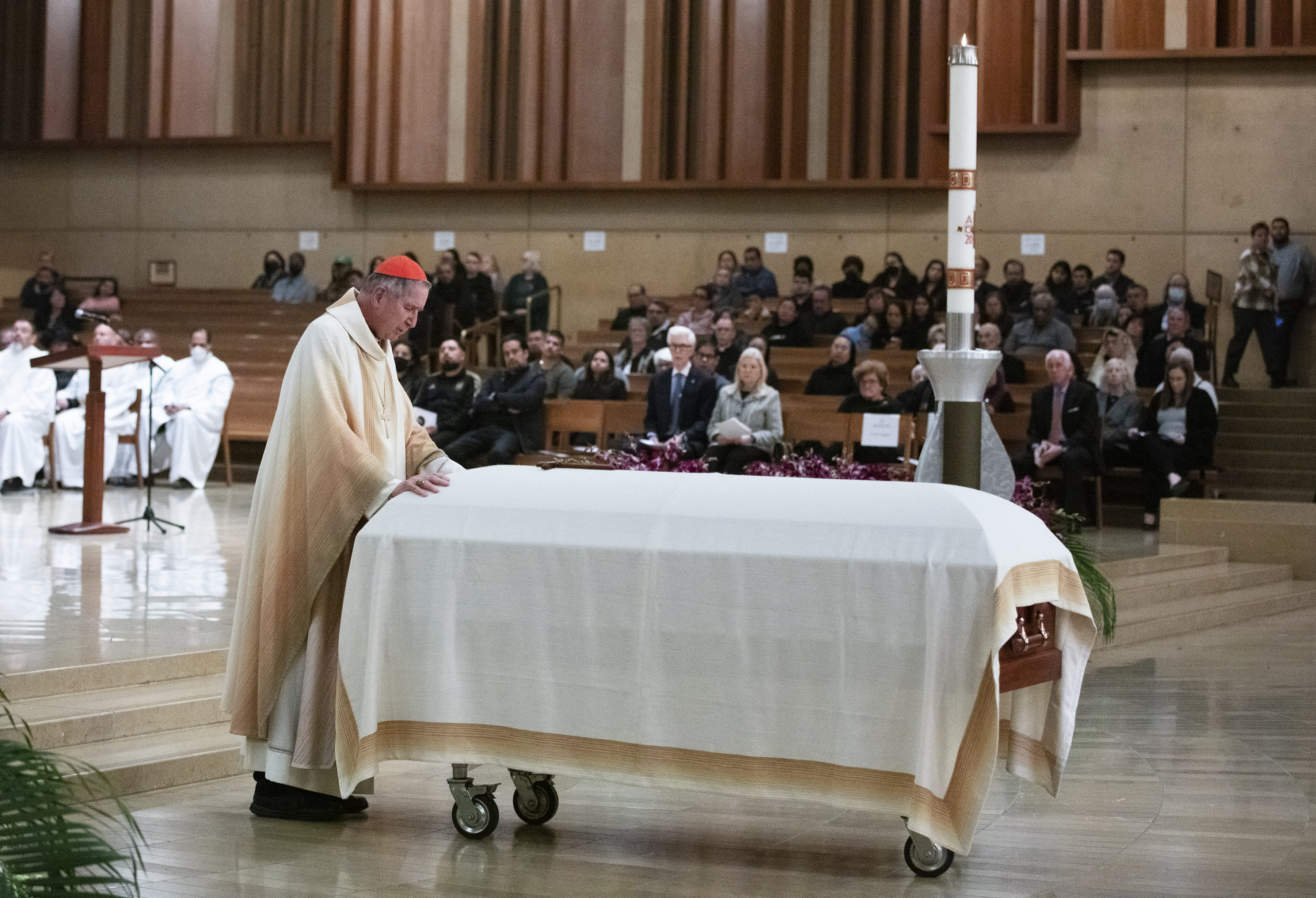 Bishop O’Connell funeral: Nearly 5,000 pack cathedral to honor his ...