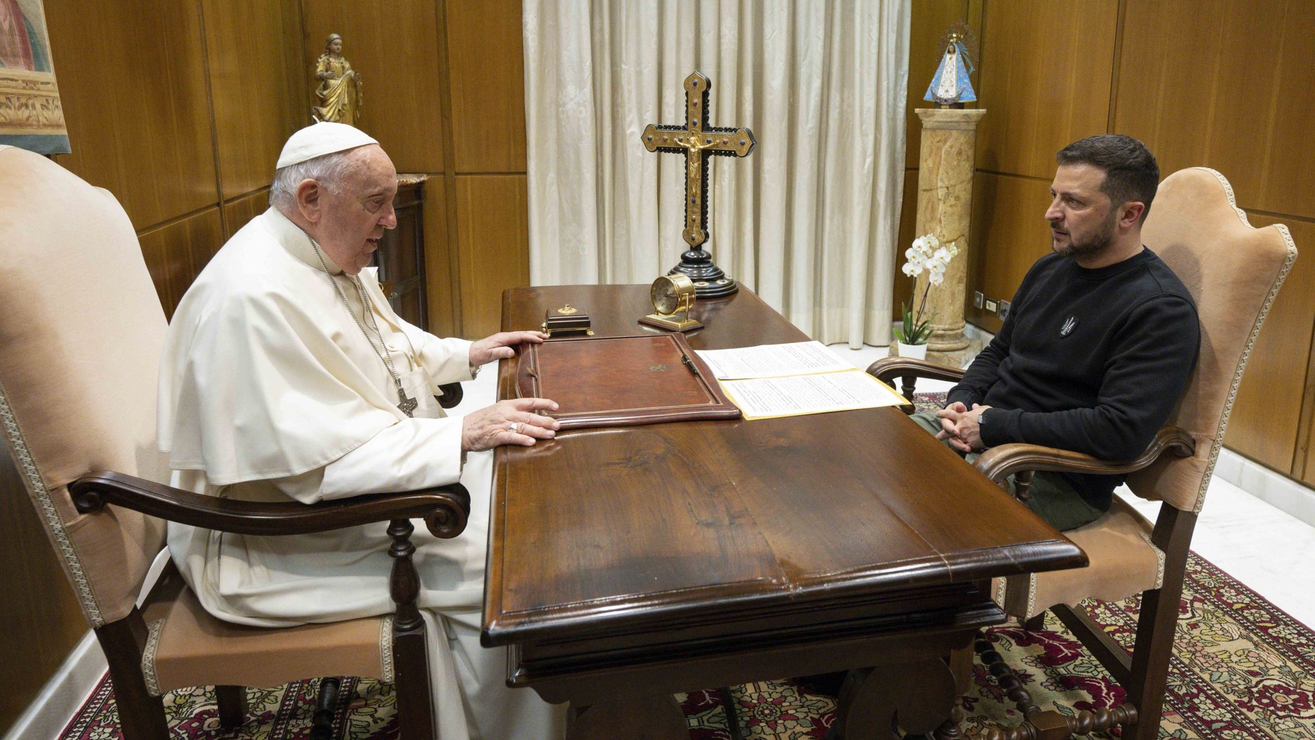 Pope, Zelenskyy discuss humanitarian issue provoked by war