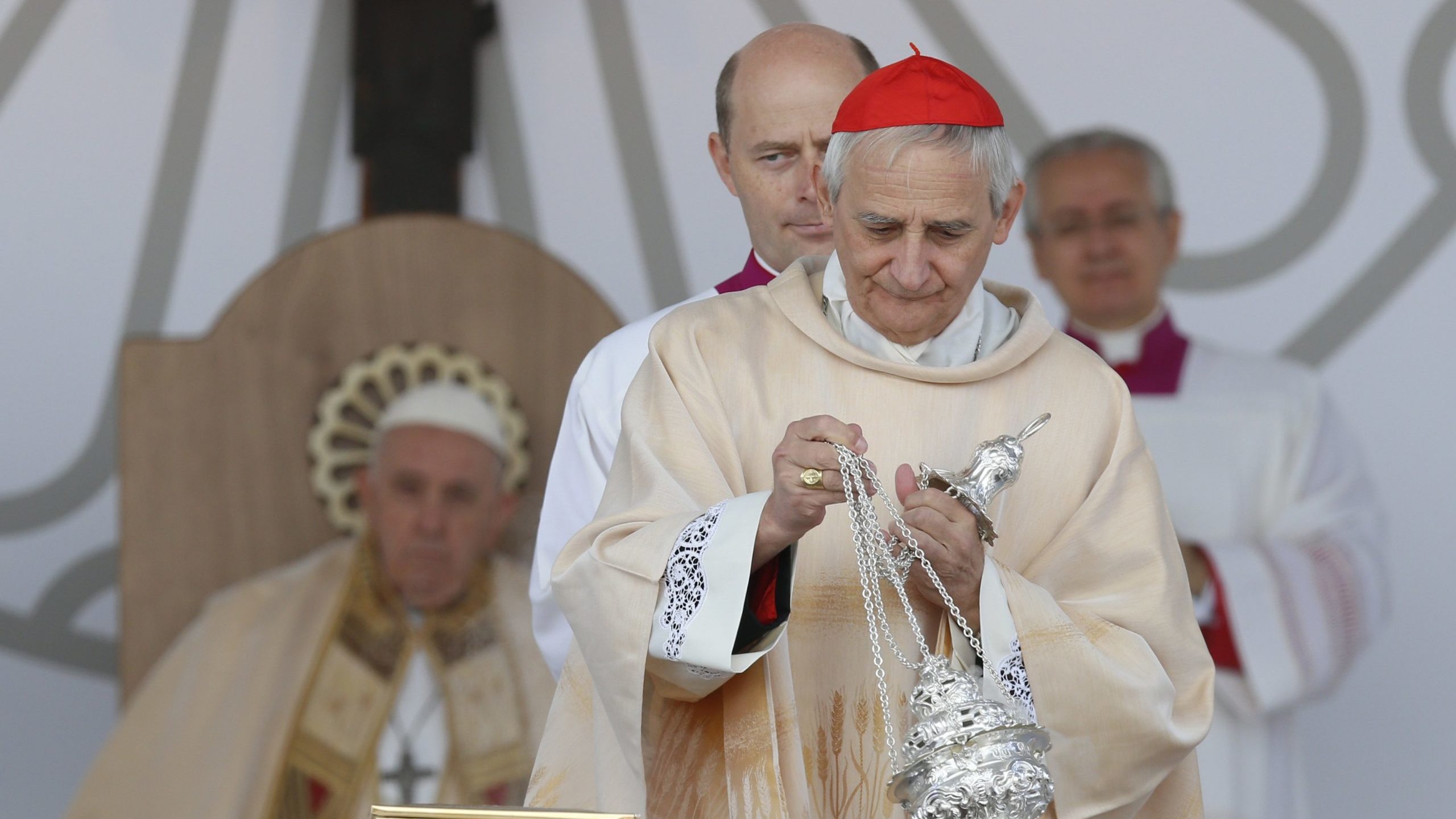 Pope peace envoy to visit Moscow after aborted insurrection