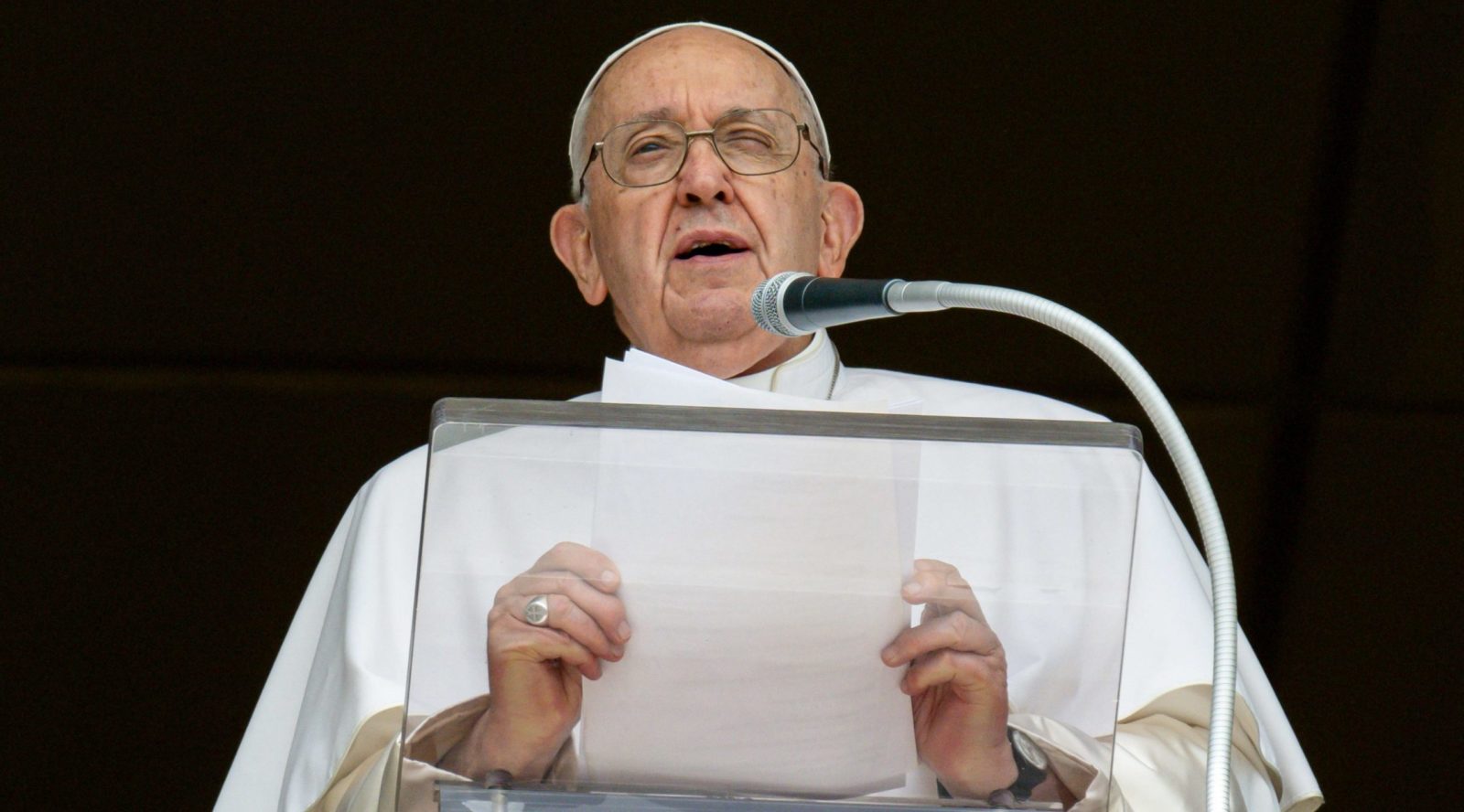 Pope Francis to faithful: Forgive always, like God