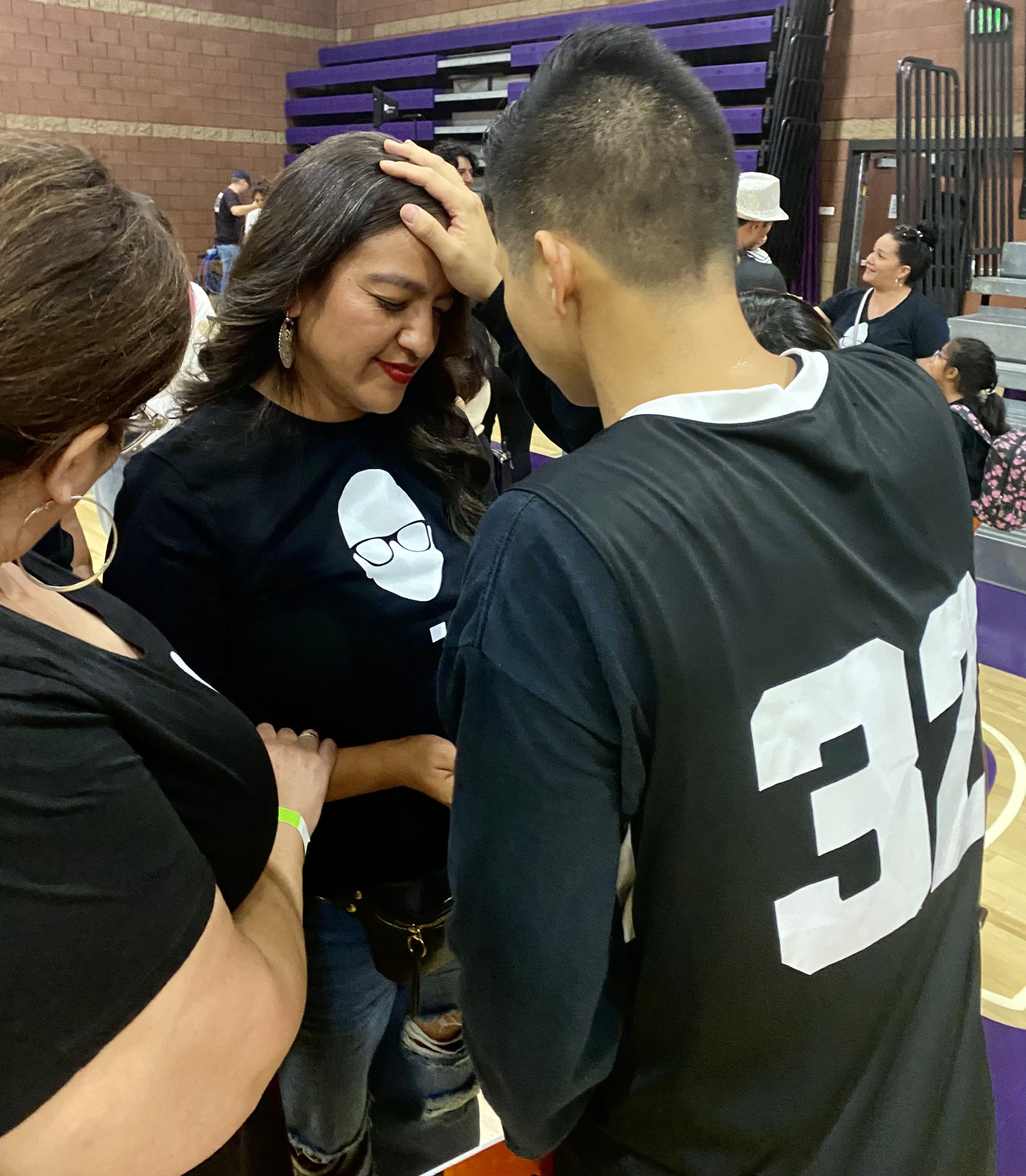 LA seminarians squeak out win against priests at vocations game