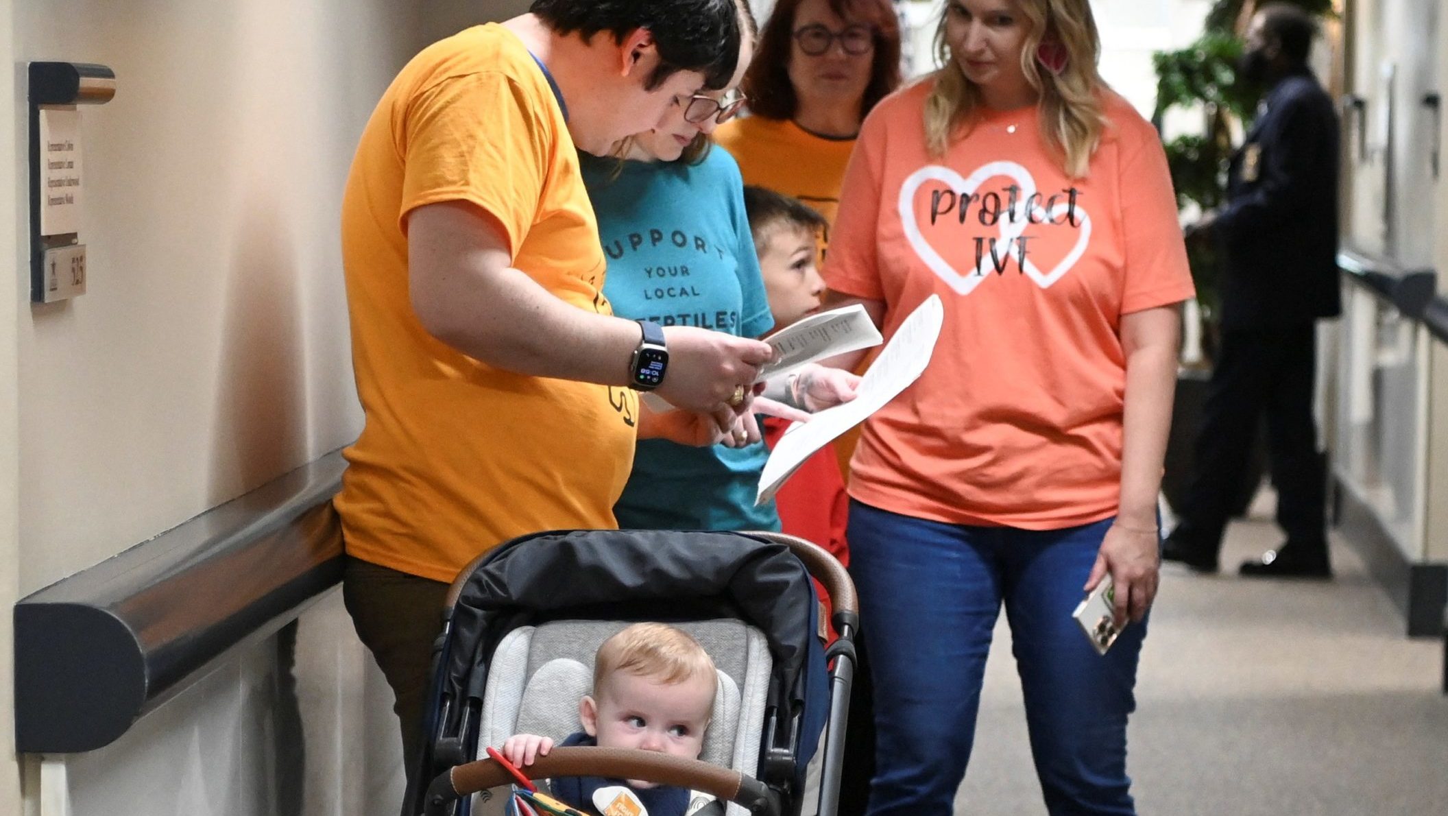 Alabama governor signs IVF bill