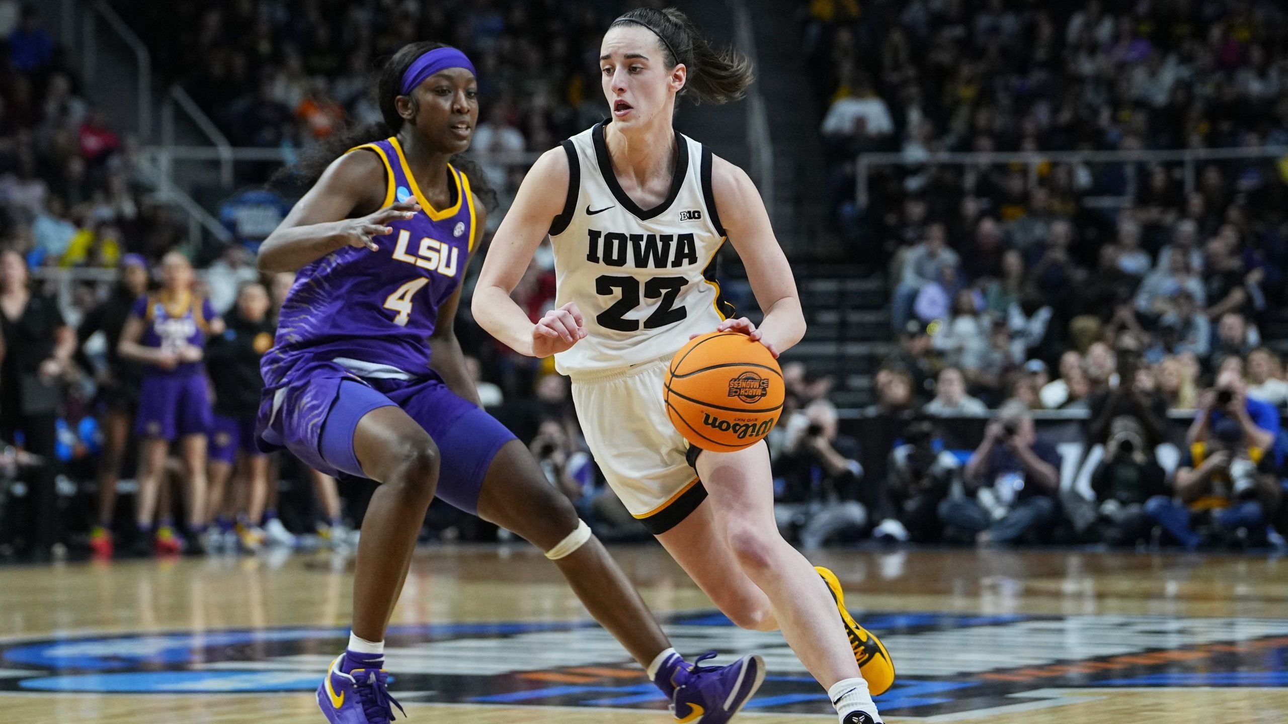 Basketball star Caitlin Clark supported by faith, family