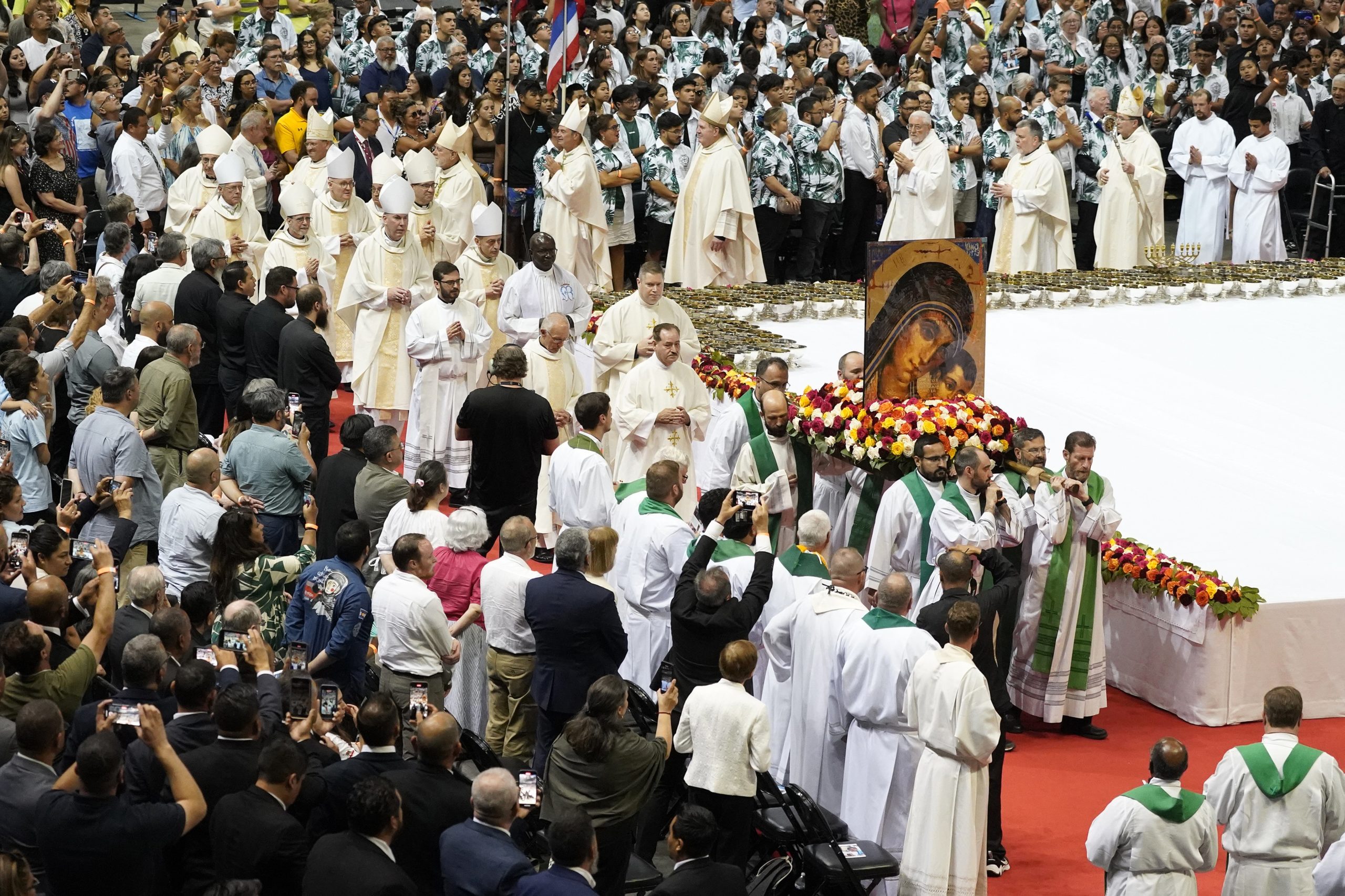 Cardinal Pierre celebrates 50th jubilee Mass for Neocatechumenal Way in US