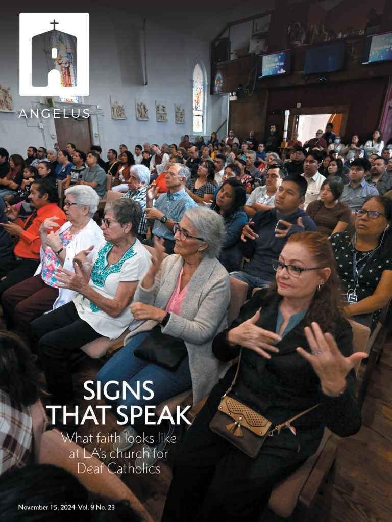 Signs that speak: What faith looks like at LA's church for Deaf ...