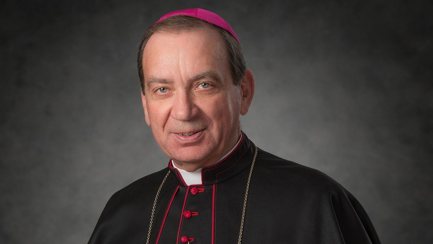 Pope accepts resignations of Cincinnati archbishop, Sioux City bishop