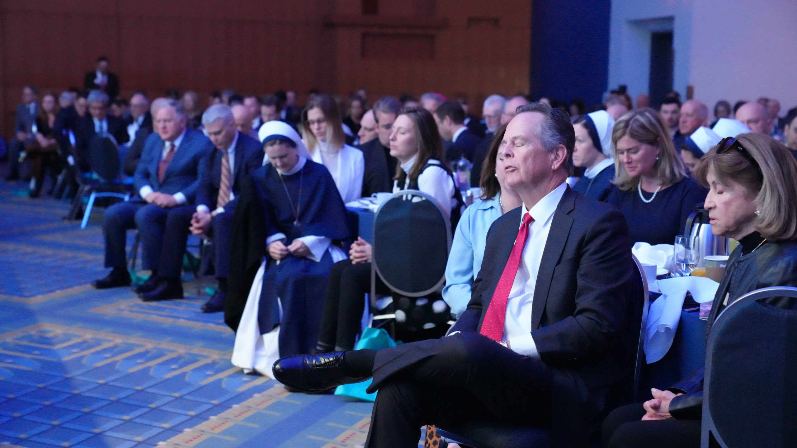 Vance 'surprised' by pope's criticism, prays for his recovery