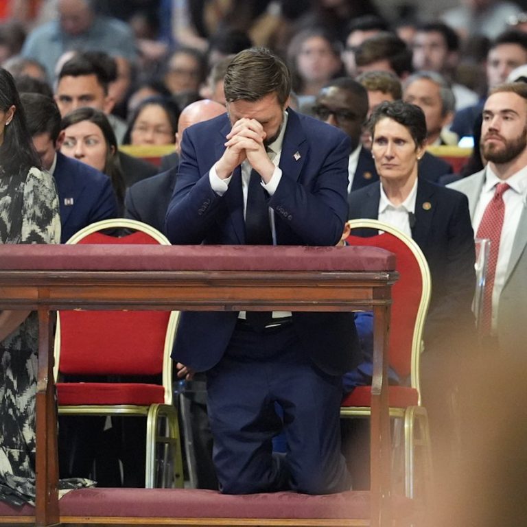 JD Vance attends 2025 Good Friday services at the Vatican