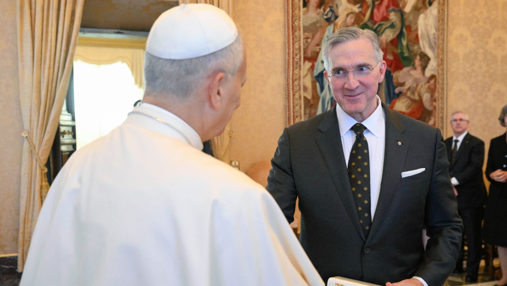 Pope thanks Knights for generosity, respecting life, charity